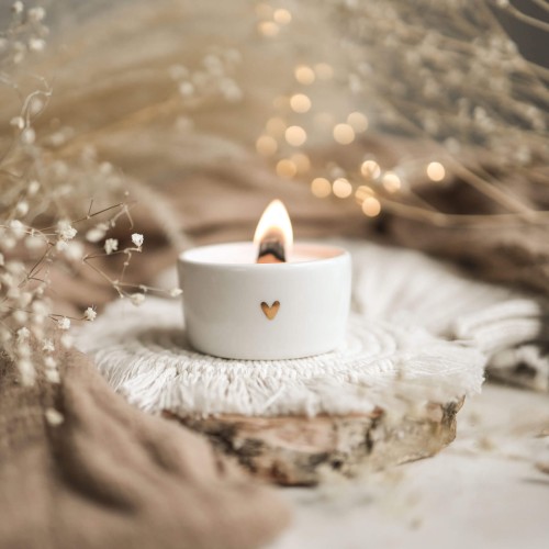 Biała Porcelanowa Czarka ze Świecą Sojową 50 ml - Motyw Złotego Serca z ...